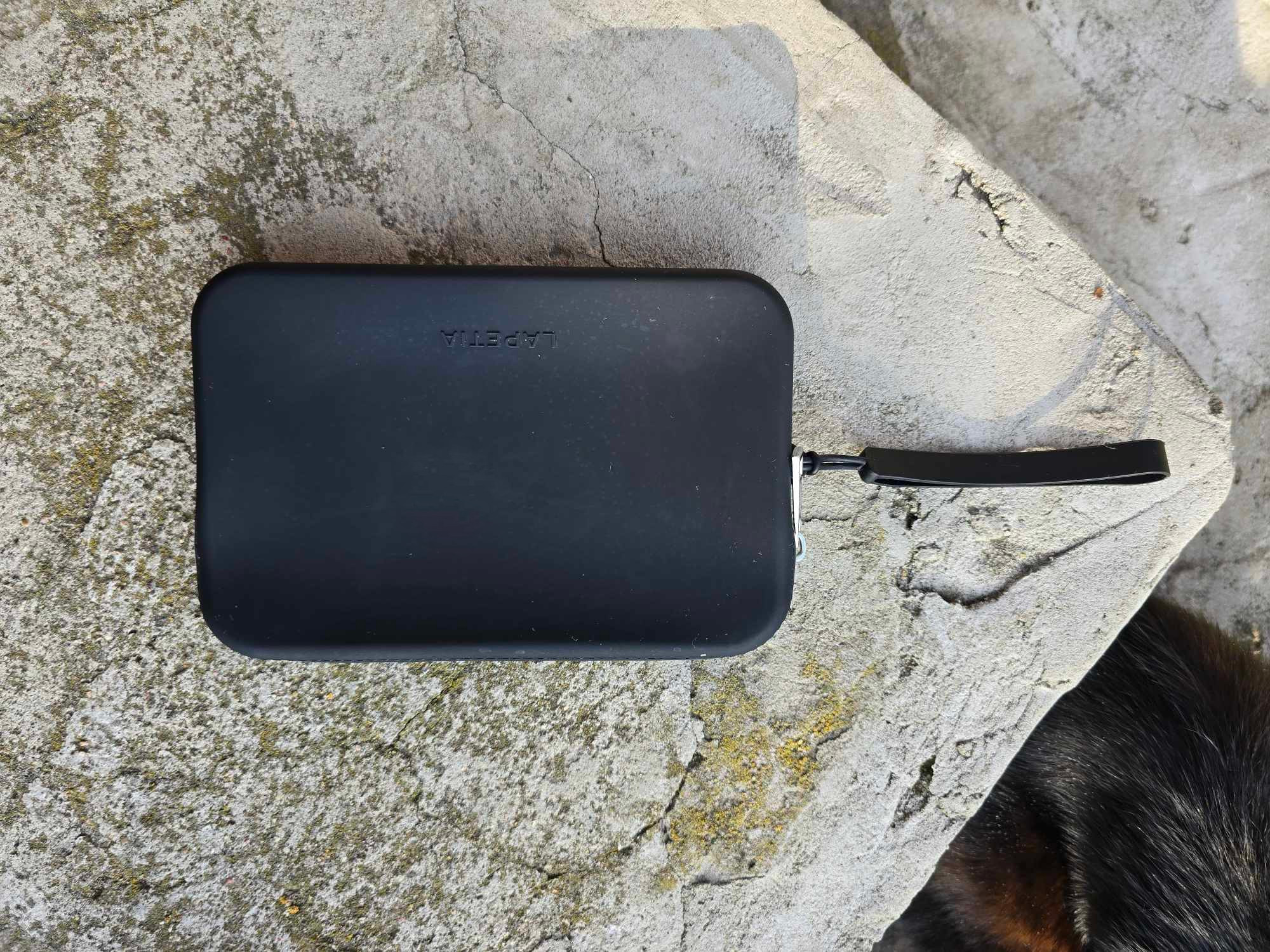 BLACK OBSIDIAN PASSPORT PURSE - Lapetia